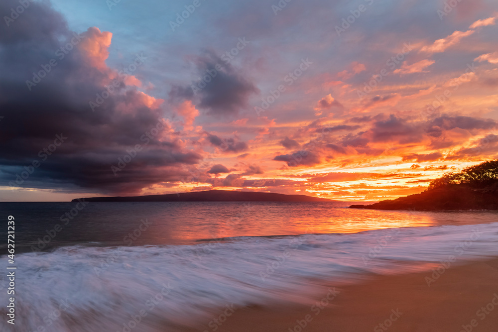 Big Beach at sunset, Makena Beach State Park, Maui, Hawaii, USA Stock ...