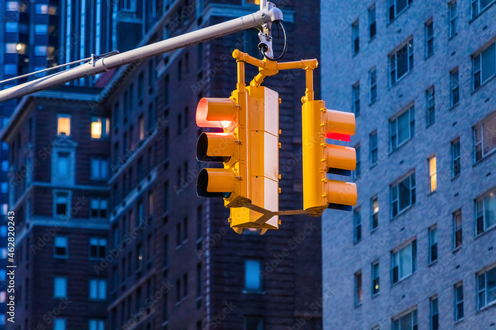 Traffic light at night, Manhattan, New York City, USA Stock Photo ...