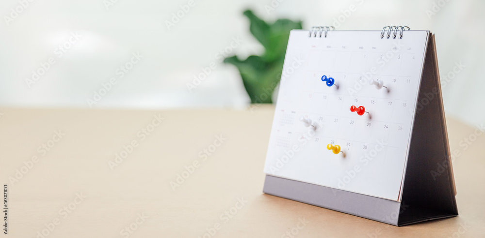 Calendar desk place on the table. Desktop Calender for Planner to plan ...