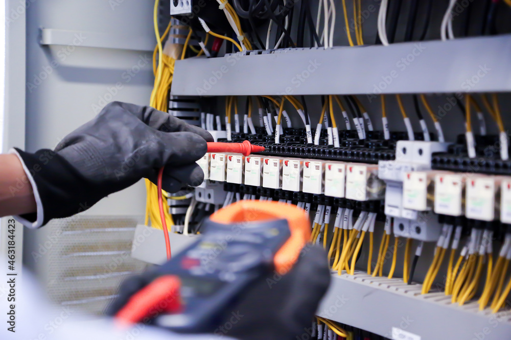 Electricity and electrical maintenance service, Close-up circuit ...