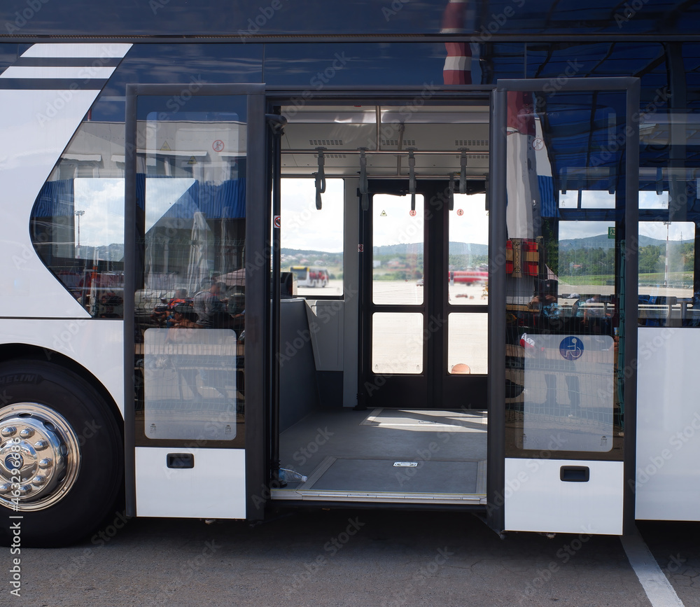 open sliding doors of the boarding bus at the airport Stock Photo ...