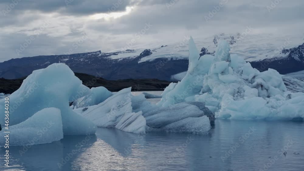 Stockvideon Icebergs floating. Ices and icebergs. Glacier lagoon ...