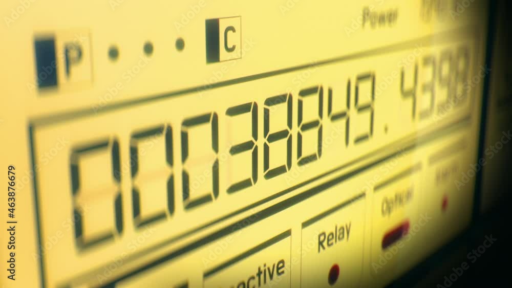 Vidéo Stock Realistic electricity meter screen with kilowatt per hour ...