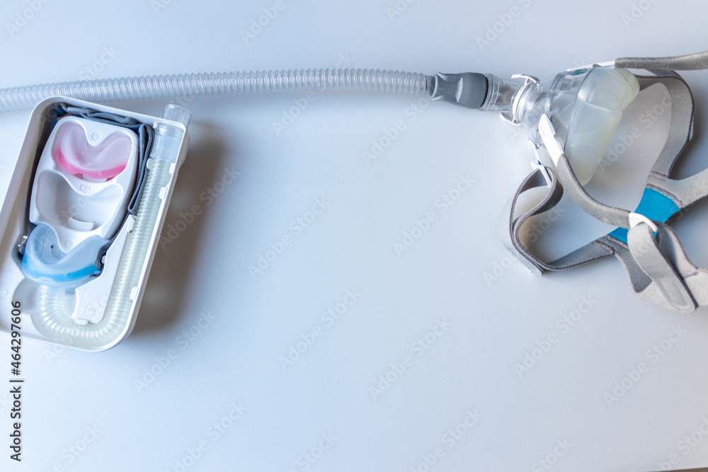 CPAP mask against obstructive sleep apnea helps patients respirator ...