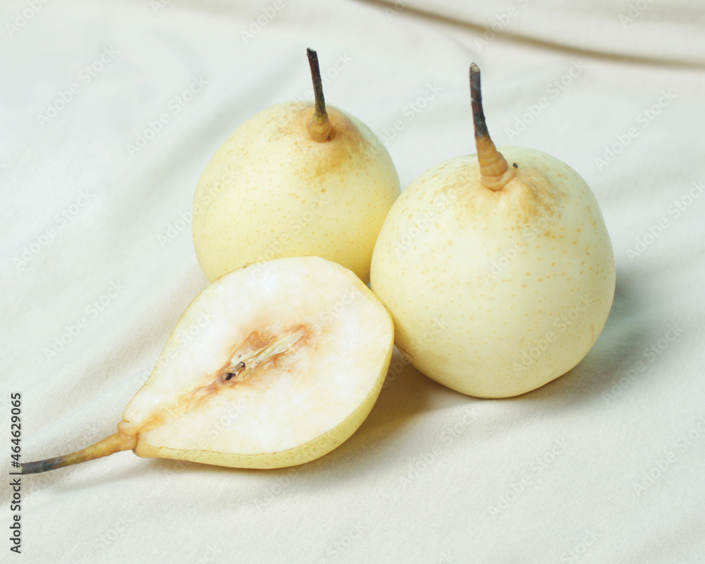 Fresh pears to open your breakfast menu. Pears have a sweet and fresh ...