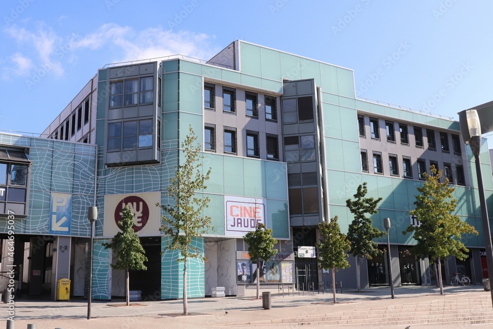 Le centre Jaude, centre commercial et cinema, vue de l'extérieur, ville ...
