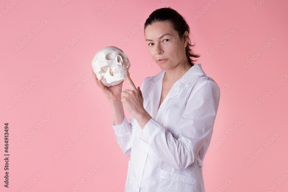 The health of the bones of the skull ,the correct bite and good teeth ...