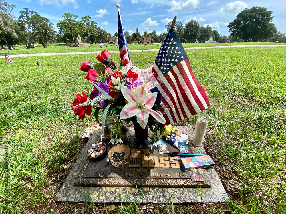 Grave of Bob Ross in Gotha, Florida. Robert Norman Ross was an American ...