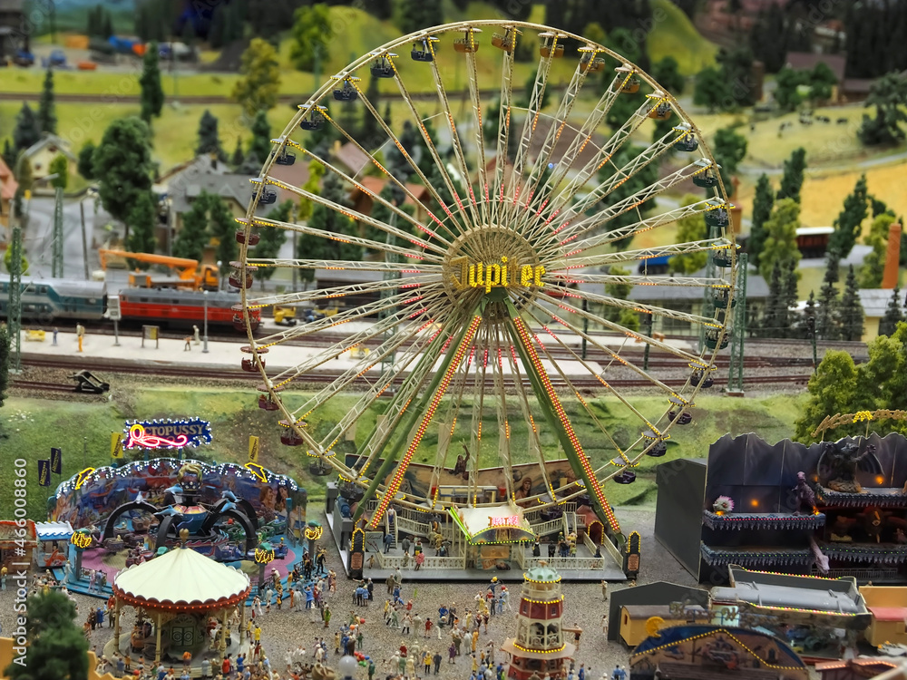 Inside Wonderful Miniatur Wunderland Modelleisenbahn Hamburg, the ...