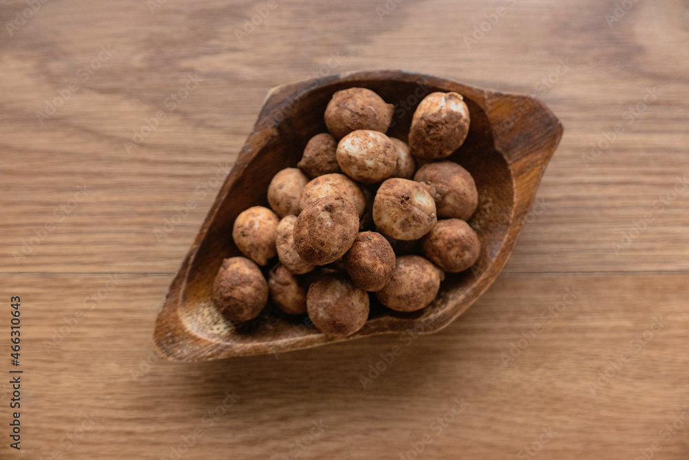 Foto de Bambara groundnut or Vigna subterranea which still covered with ...