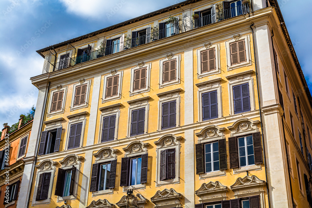 Roma – le facciate di alcuni dei palazzi storici più famosi ภาพถ่าย ...
