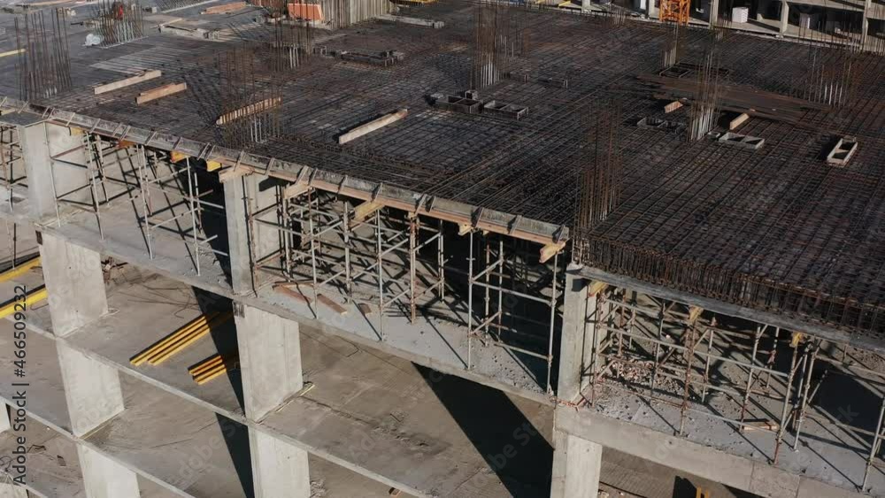 Construction of a monolithic house, pouring monolithic walls, concrete ...