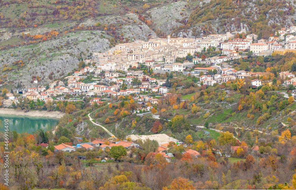 Barrea, Italy - embedded in the wonderful Abruzzo, Lazio and Molise ...