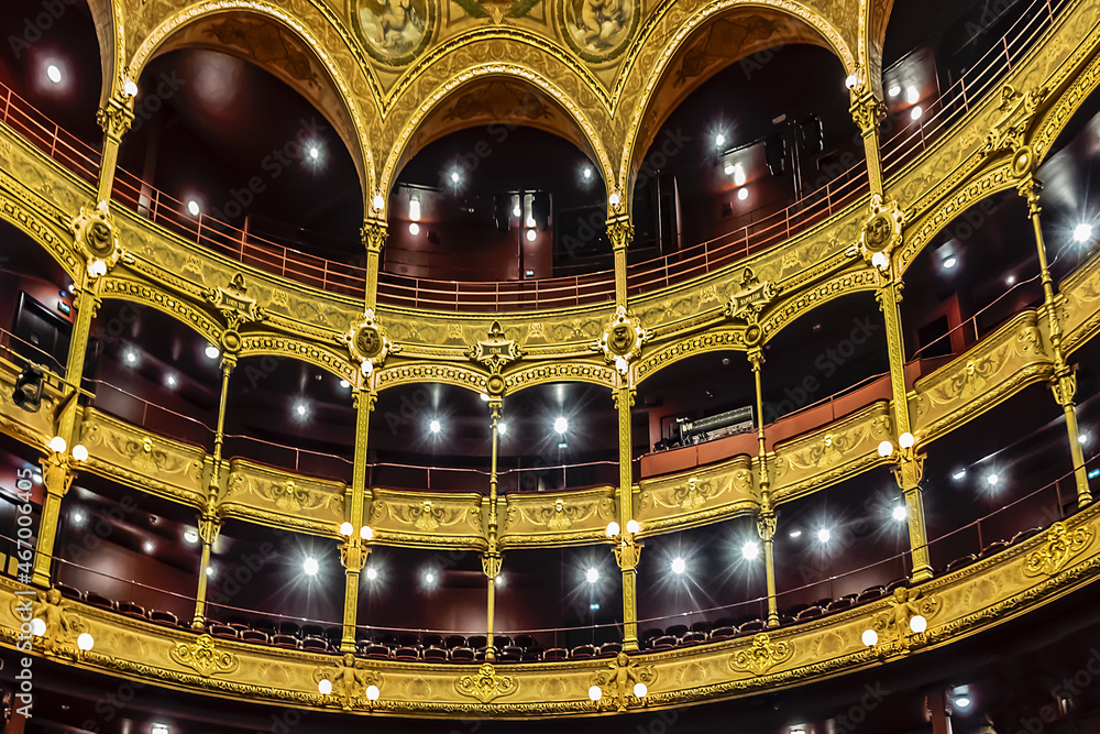 Theatre du Chatelet (Paris Musical Theater, 1862) interior: Great Hall ...