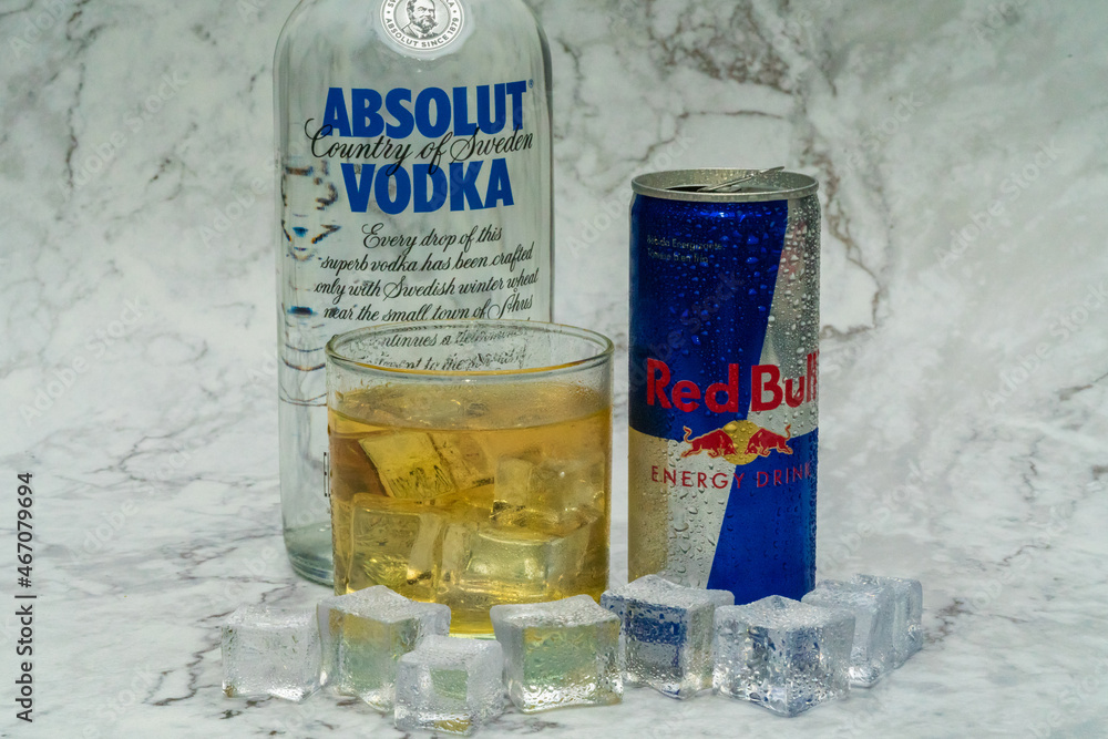 Aluminium can of Red Bull Energy drink with ice and drops, Vodka ...