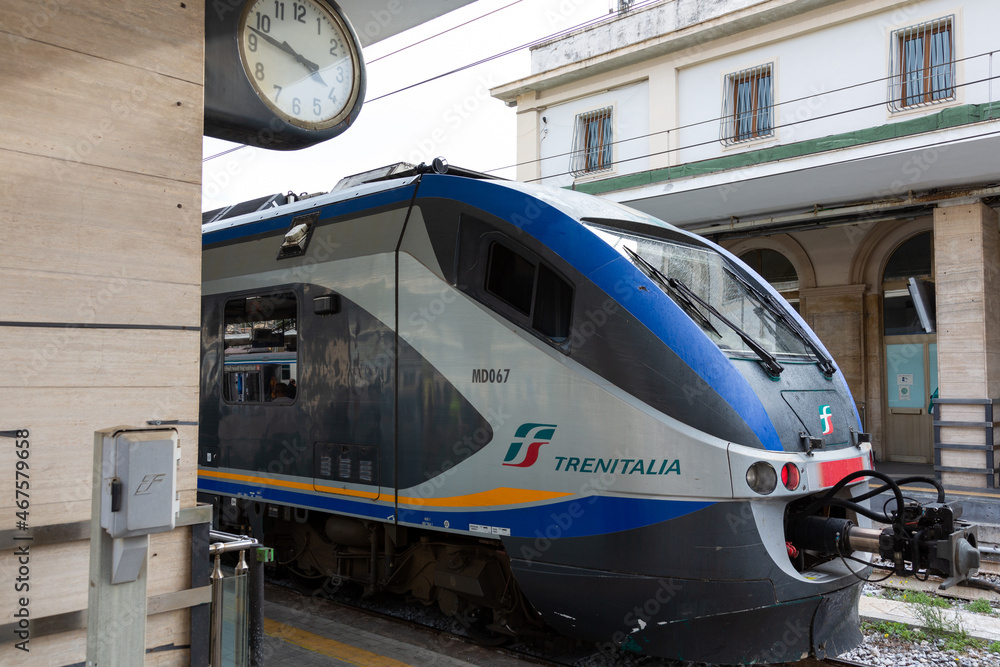 Stockfoto med beskrivningen View of railway station Salerno and ...