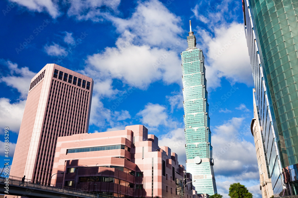 Taipei, Taiwan- July 16, 2012: the scenery of the Taipei 101 skyscraper ...