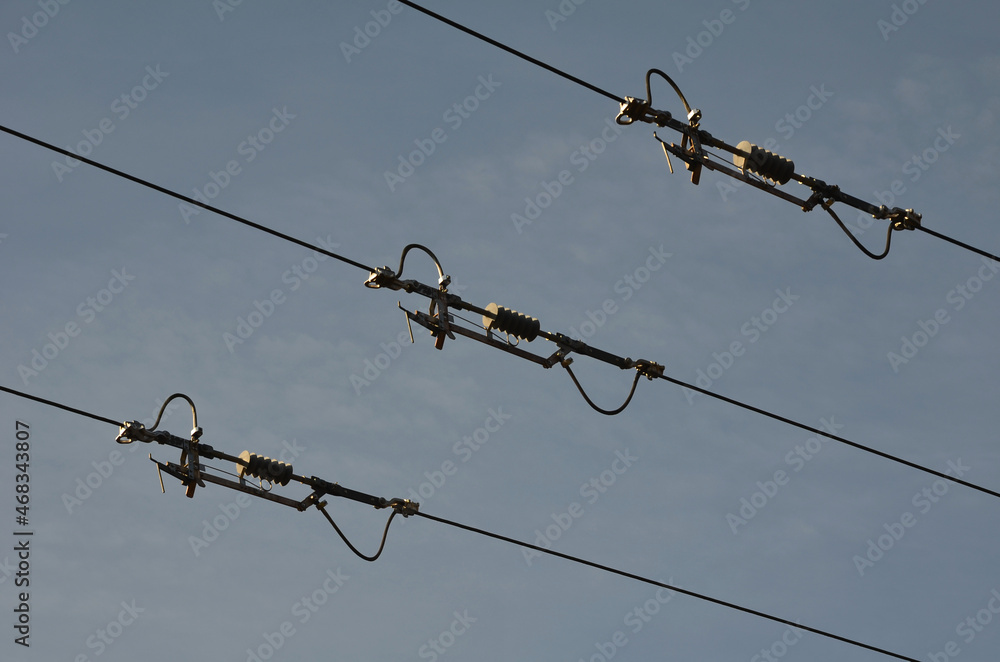 Foto de there are circuit breaker terminals on the high voltage wires ...