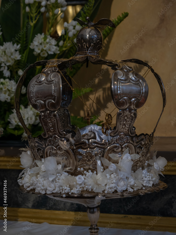 Altar in honor of the Divine Holy Spirit with the crown, scepter and ...