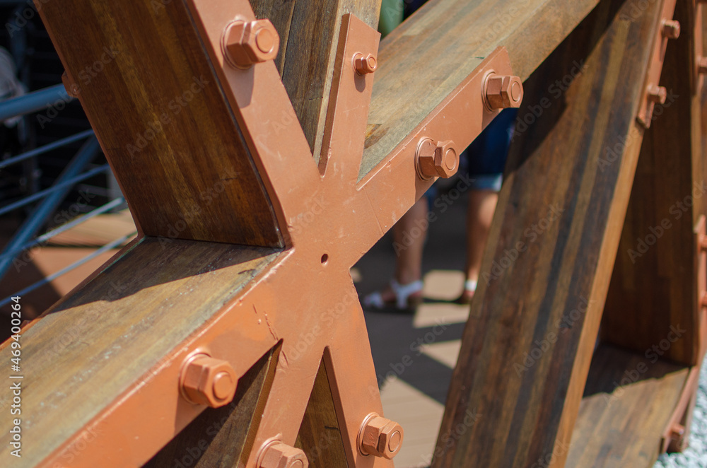 Building: construction detail of a laminated wood structure with steel ...