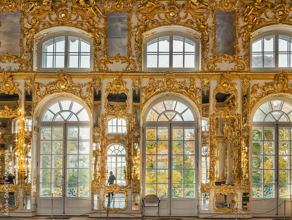 Grand Hall of Catherine Palace for official receptions and ceremonies ...