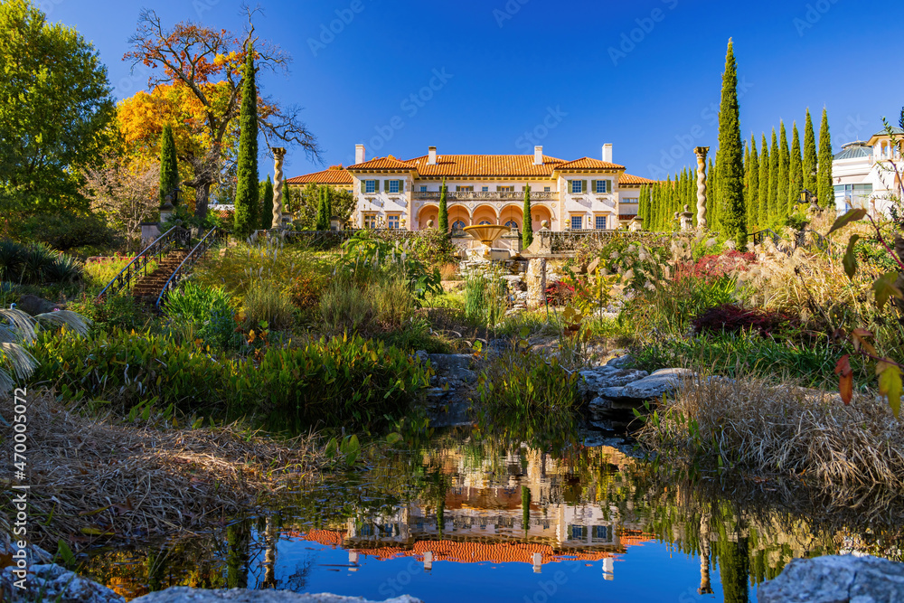 Beautiful fall color and mansion in the famous Philbrook Museum of Art ...