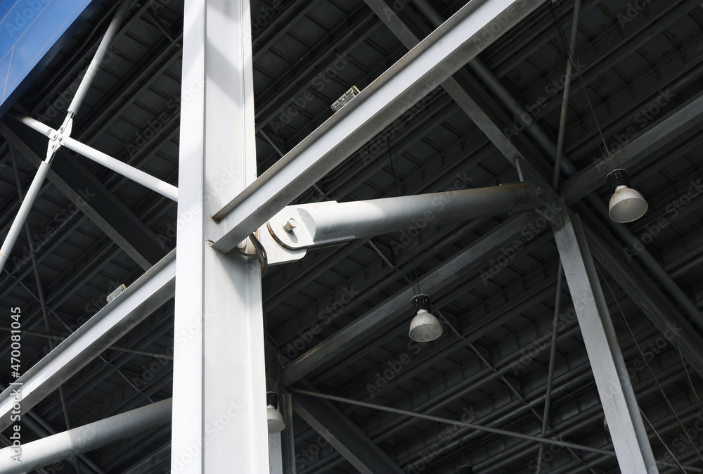 Architecture steel structure with hinges and fixed connection joint ...