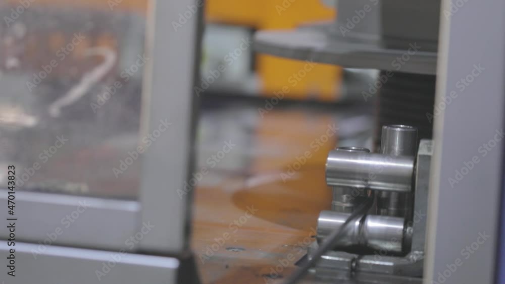 Cable production process, mechanism in a cable factory. Twisting the ...