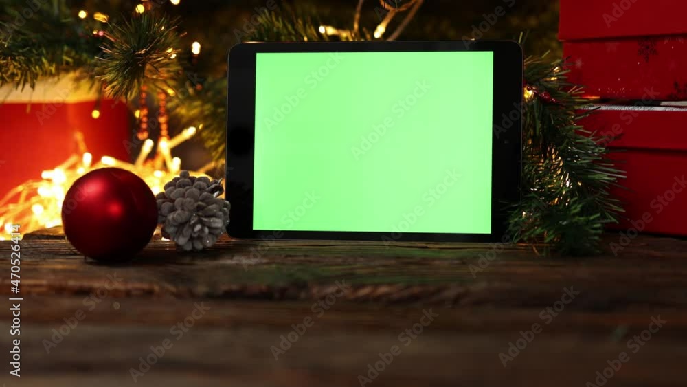 Video Stock Christmas background with decorated fir tree, red gift ...