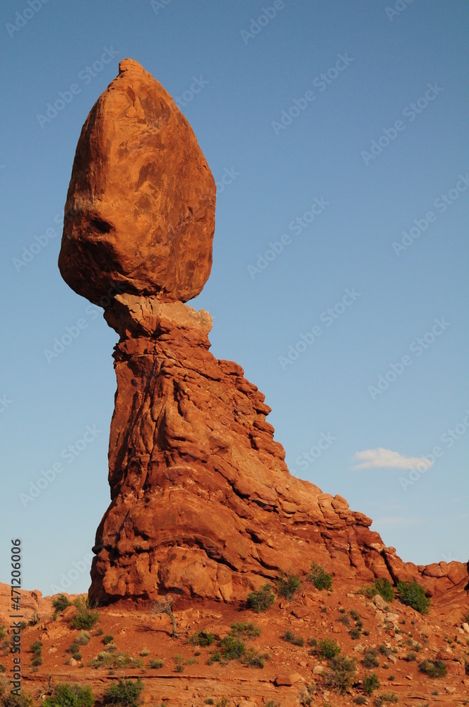 Red Rock Structure with the b lea sky background Arches National Park ...