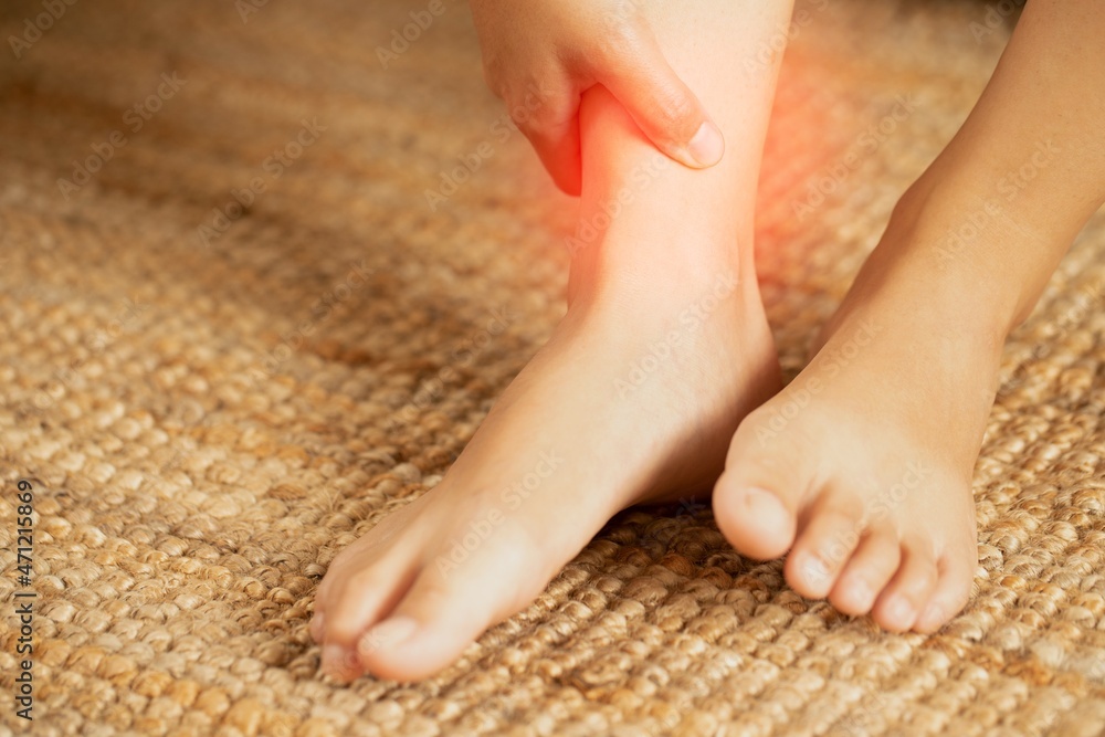 Joint pain is one of the symptoms that can indicate many diseases ...