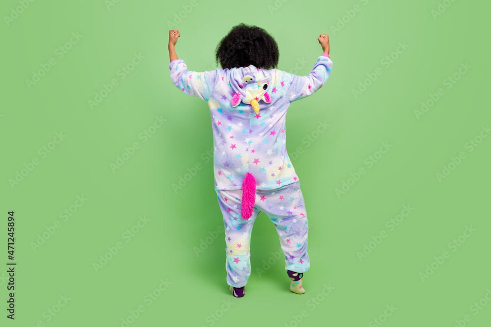 Back rear spine full size photo of lady showing her muscles arms super ...