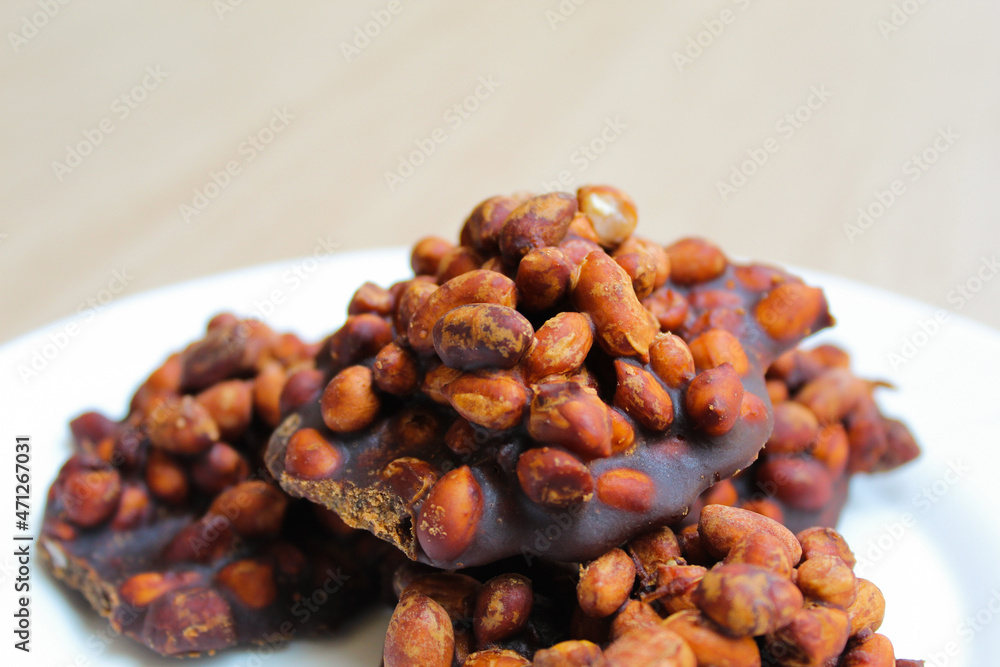 Gula kacang, is a traditional snack from Indonesia, made from roasted ...