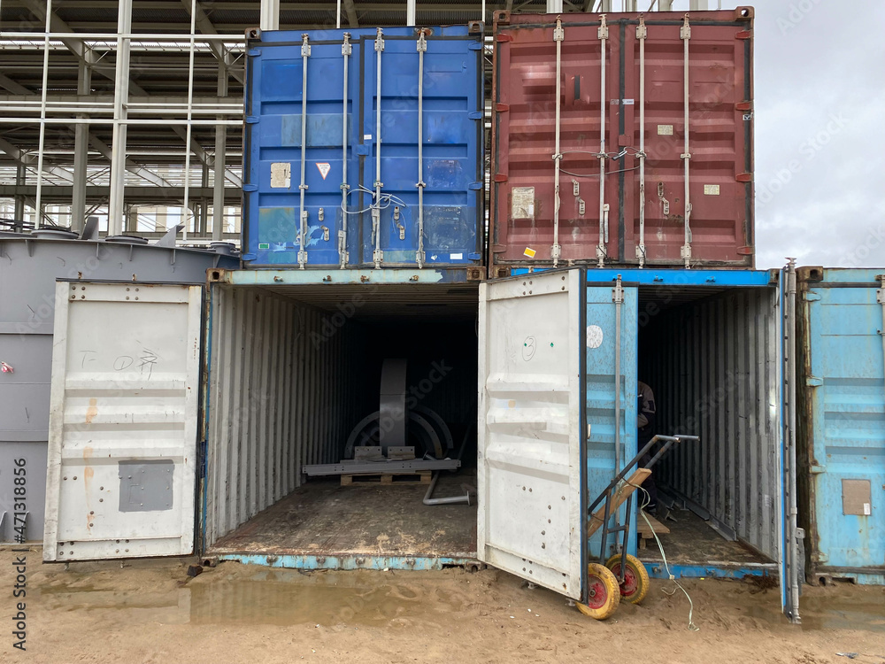 Multi-colored iron industrial sea containers for international ...