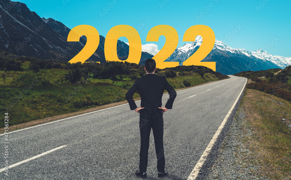 The 2022 New Year journey and future vision concept . Businessman ...