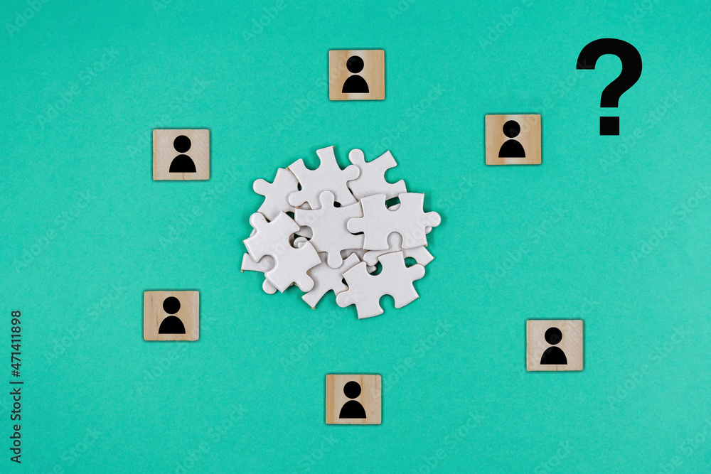 Team reflects on the solution to the problem, how to build a business ...