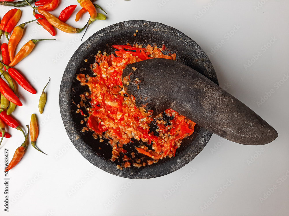Foto de Sambal or traditional chili sauce from Indonesia, freshly made ...