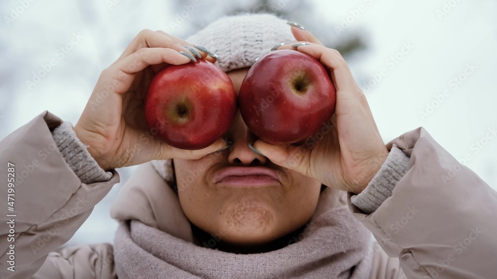 Apples With Faces
