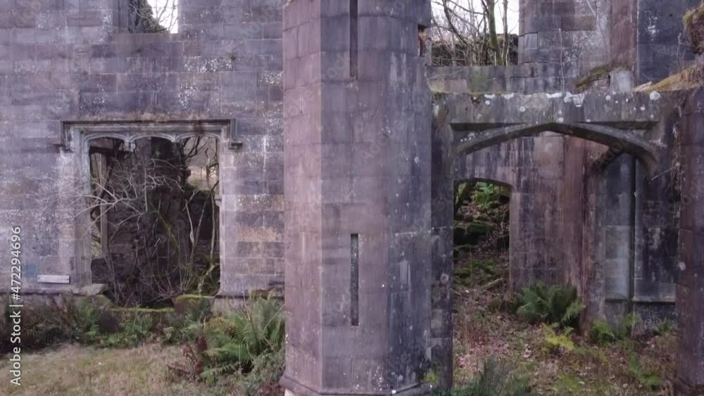 Craigend Castle is a ruined country house, located to the north of ...