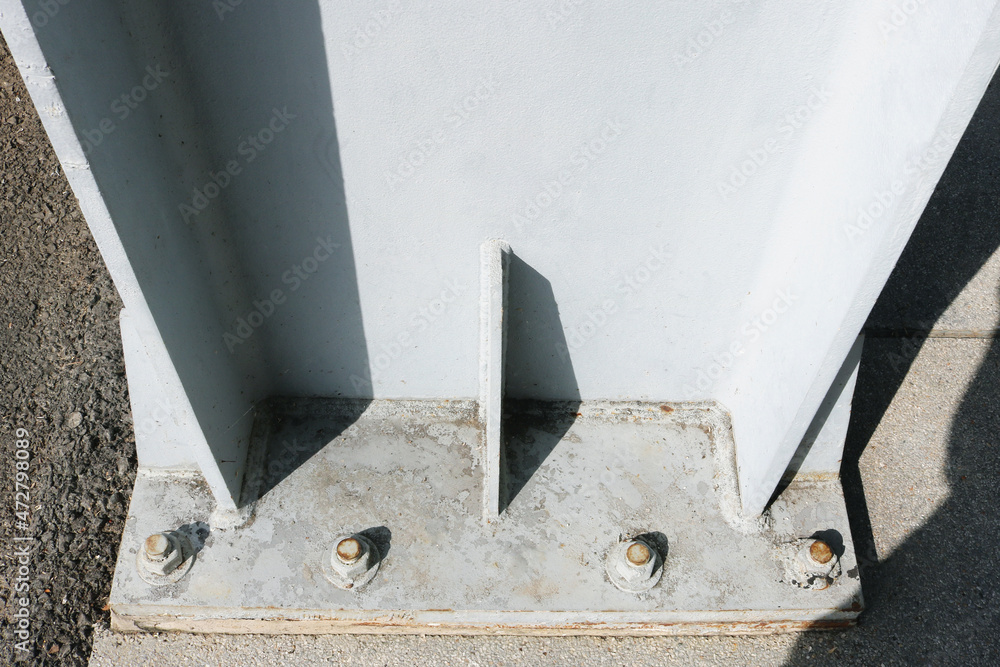 H Beam steel columns structure with bolt connection concrete footing ...