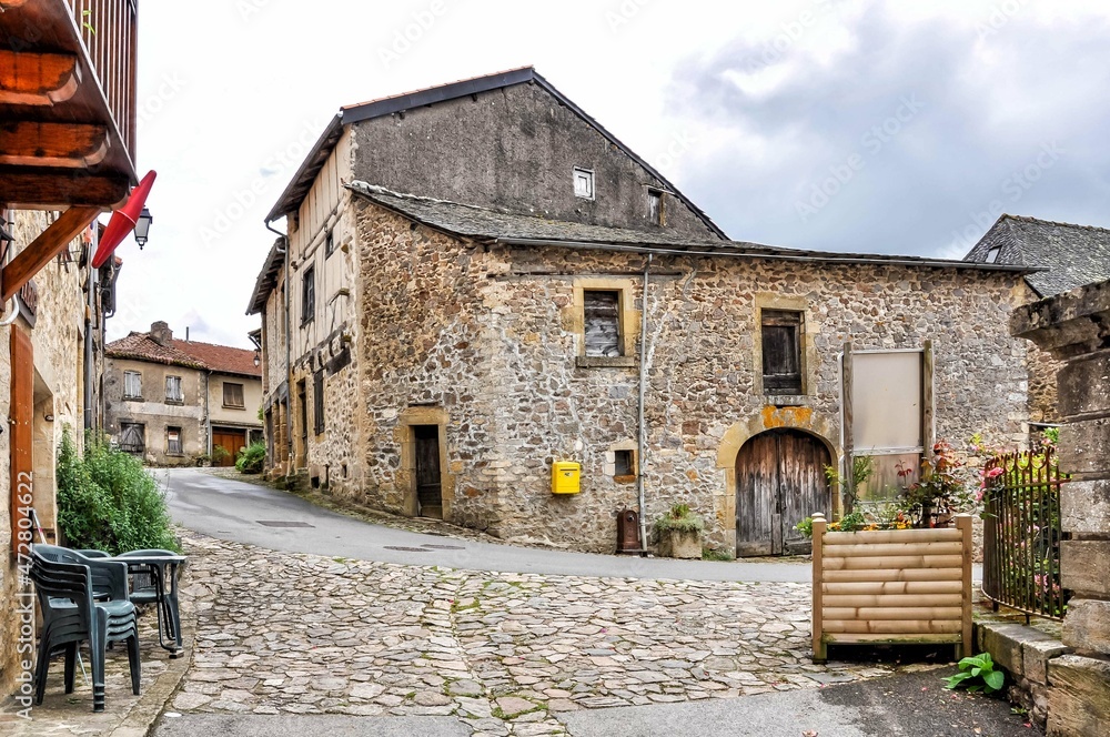 Peyrusse-le-Roc, is a beautifully situated village in the Aveyron with ...