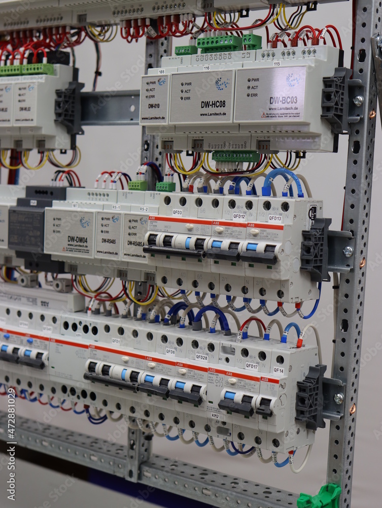 Automatic differential current automata ABB.3-phase automatic ...