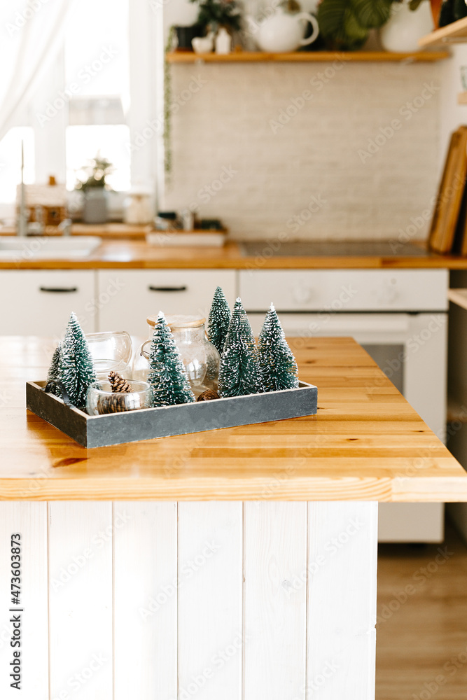 Christmas kitchen dining room. Beautiful Christmas decor of a classic ...