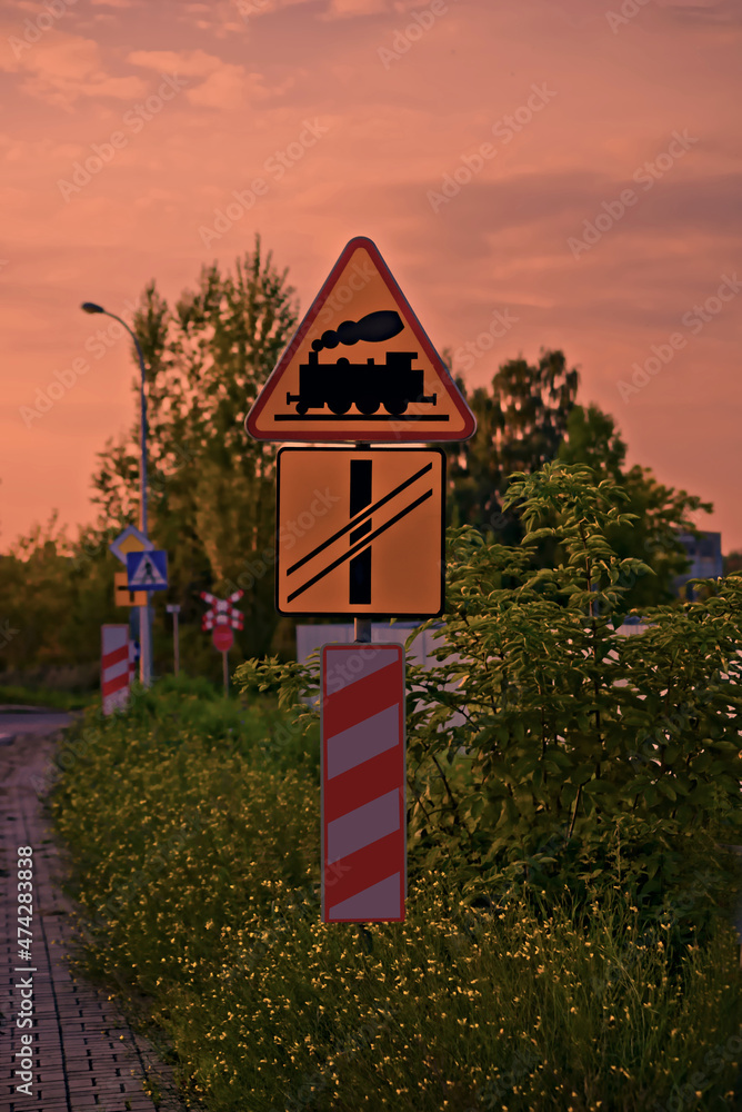 Fotografia do Stock: Znak drogowy : Uwaga Przejazd Kolejowy . Road sign ...