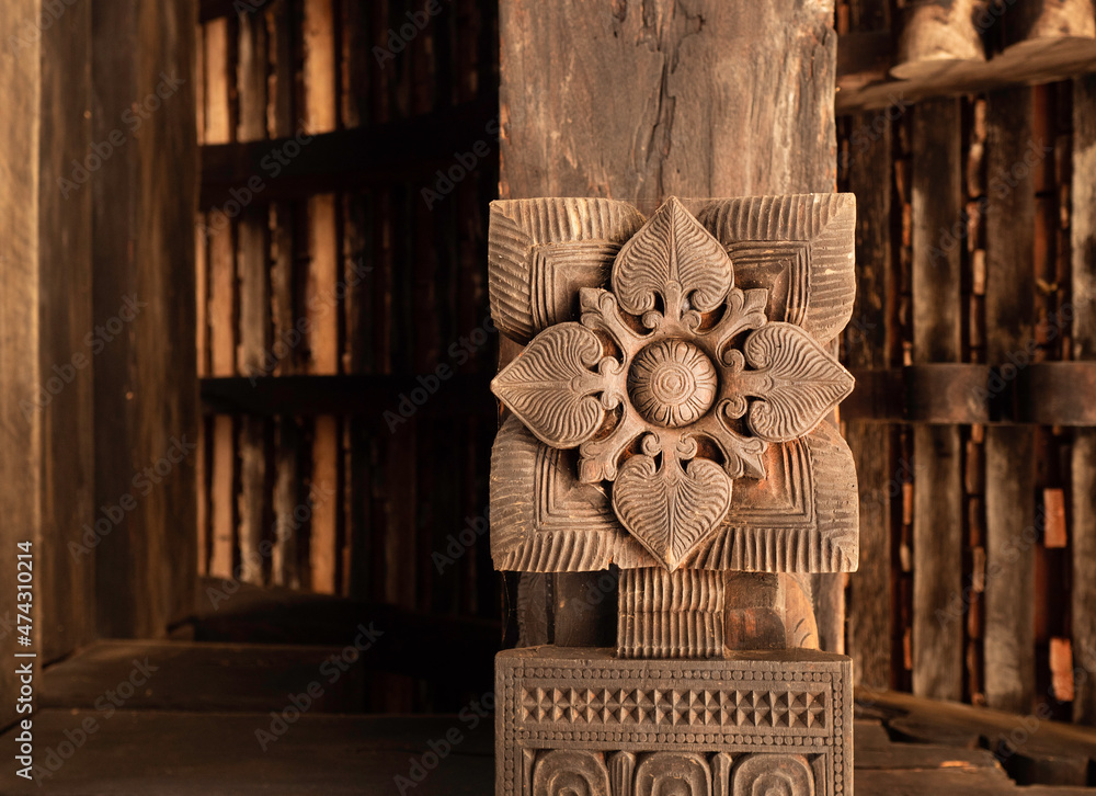 Traditional wood carvings of Embekka Devalaya Stock Photo | Adobe Stock