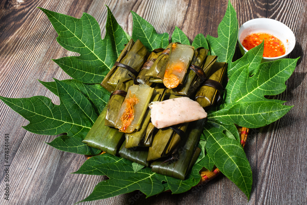 Banh bot loc is a cake made from tapioca flour with ingredients ...