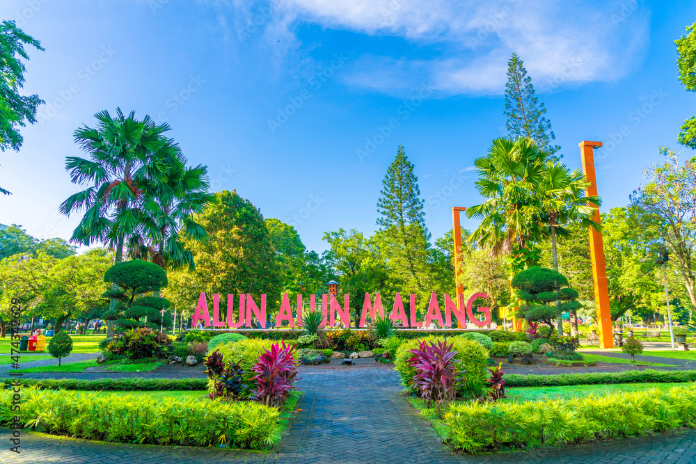 Alun-alun Malang, city park tourist destinations in the city of Malang ...