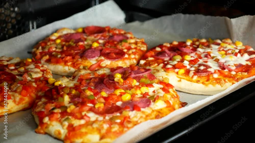frozen pizza bake in the oven,bake pizza in the oven,pizza in the oven ...