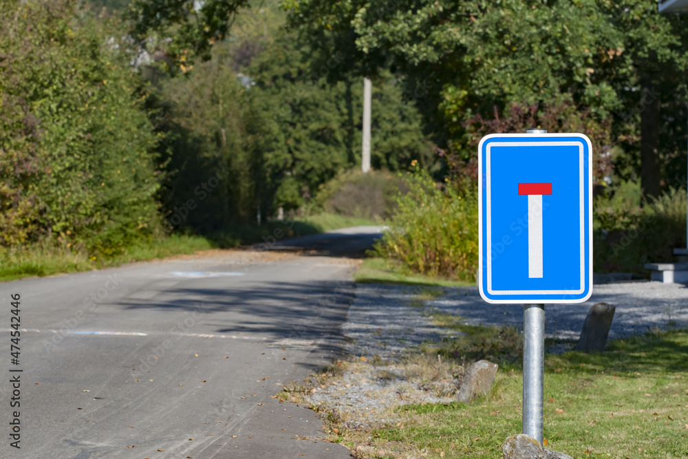 Panneau de signalisation d'une voie sans issue. ภาพถ่ายสต็อก | Adobe Stock