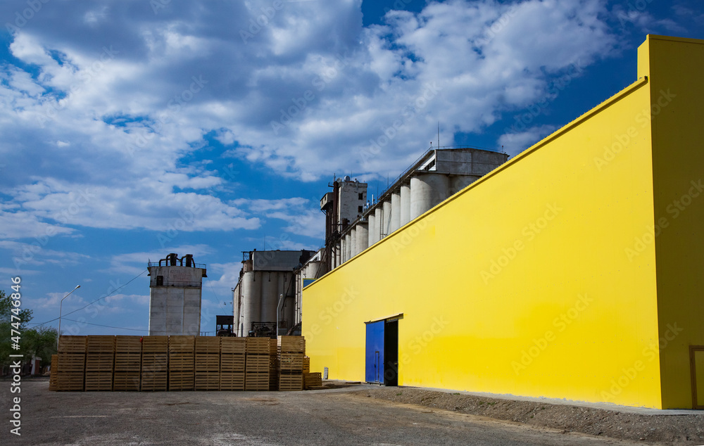 Logistic centre and warehouse for fruit storage and distribution ...